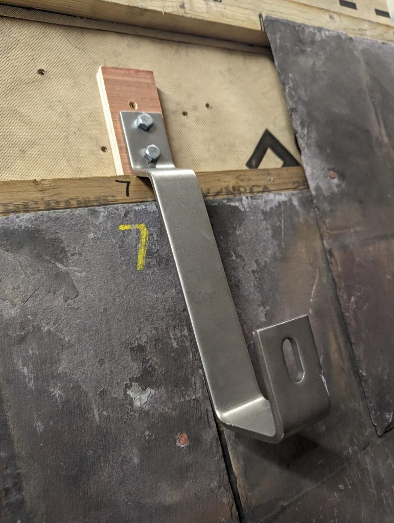 PV Plain Tile | Roof rail - fixing bracket with screws