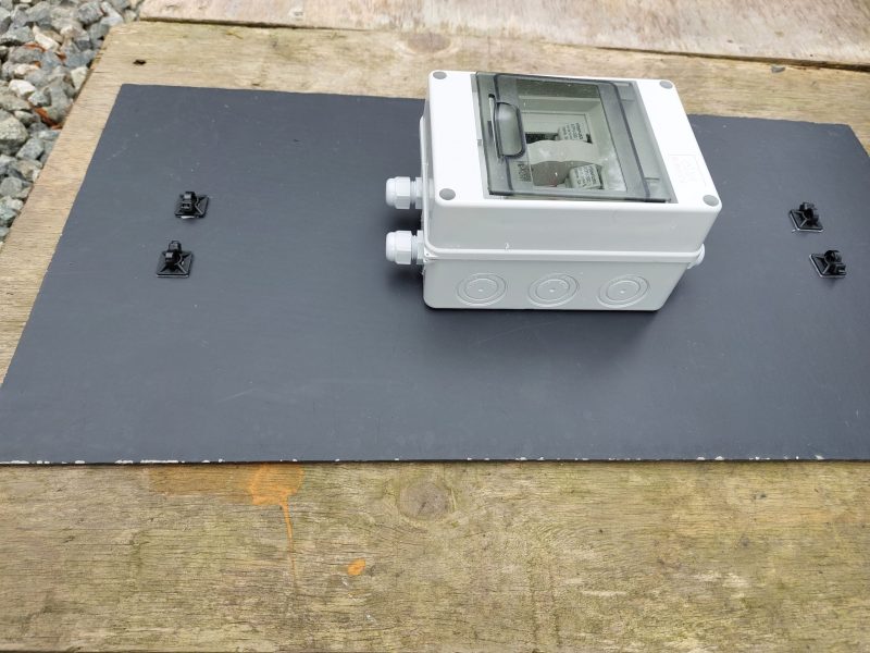 Solar cable fuse box - SolarPVSystems